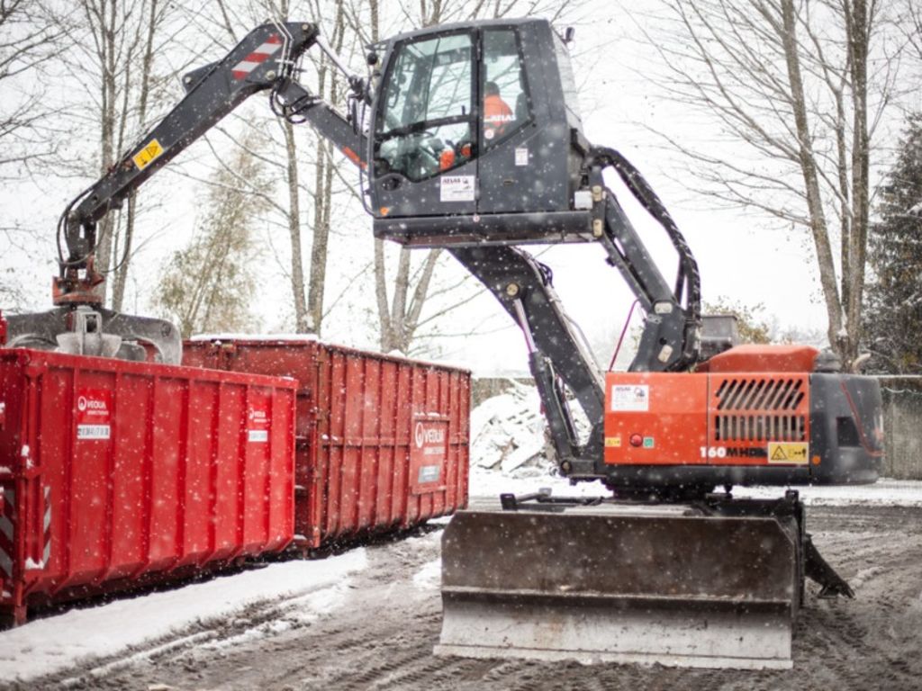 Atlas 160 MH & SMH Group & Specialized equipment solutions for ...