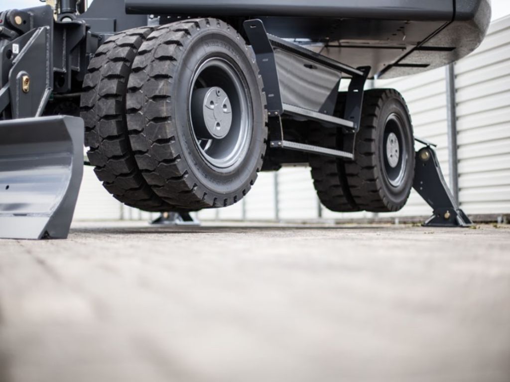 Atlas 200 MH & SMH Group & Specialized equipment solutions for ...