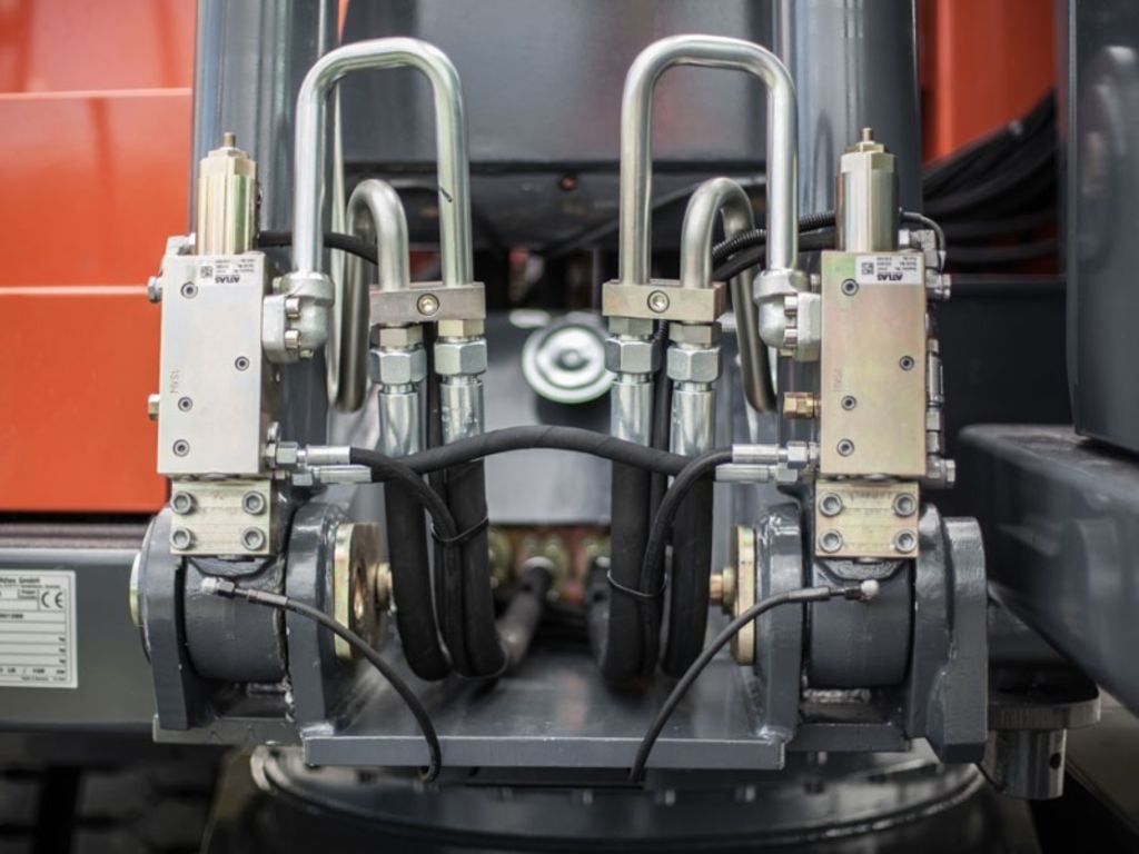 Atlas 200 MH & SMH Group & Specialized equipment solutions for ...