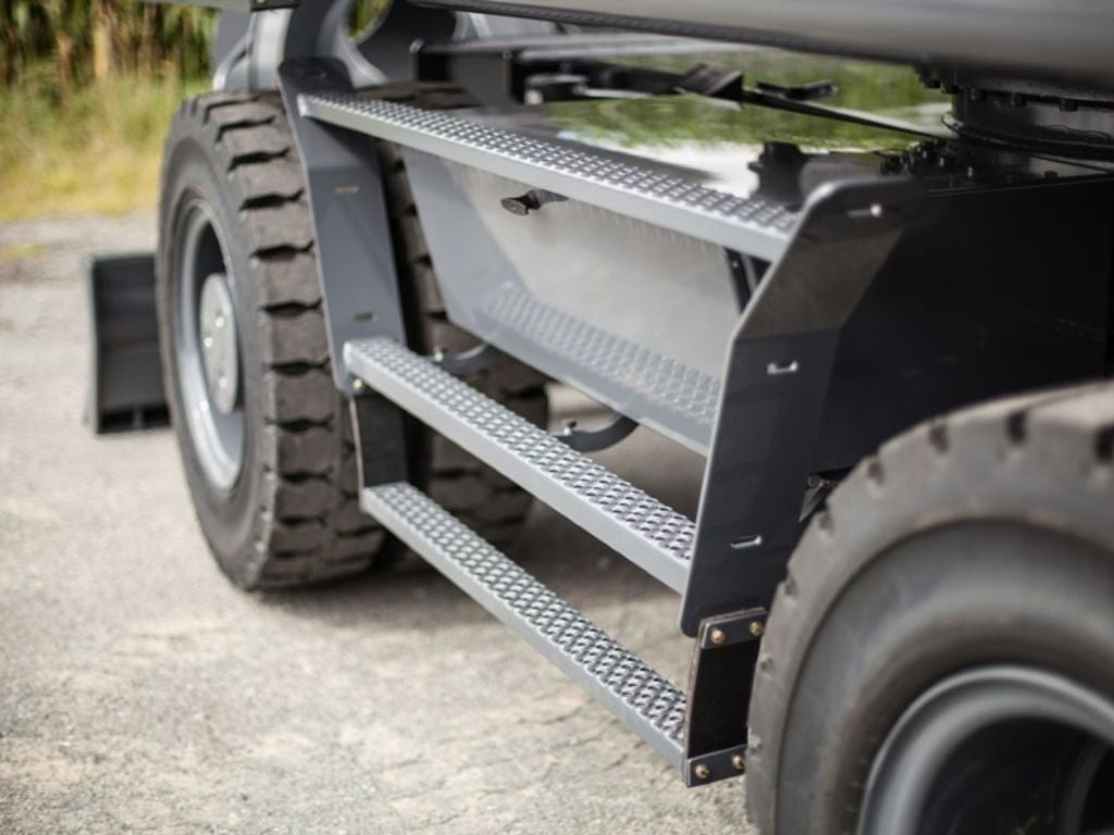 Atlas 200 MH & SMH Group & Specialized equipment solutions for ...