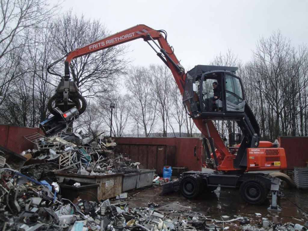 Atlas 200 MH & SMH Group & Specialized equipment solutions for ...