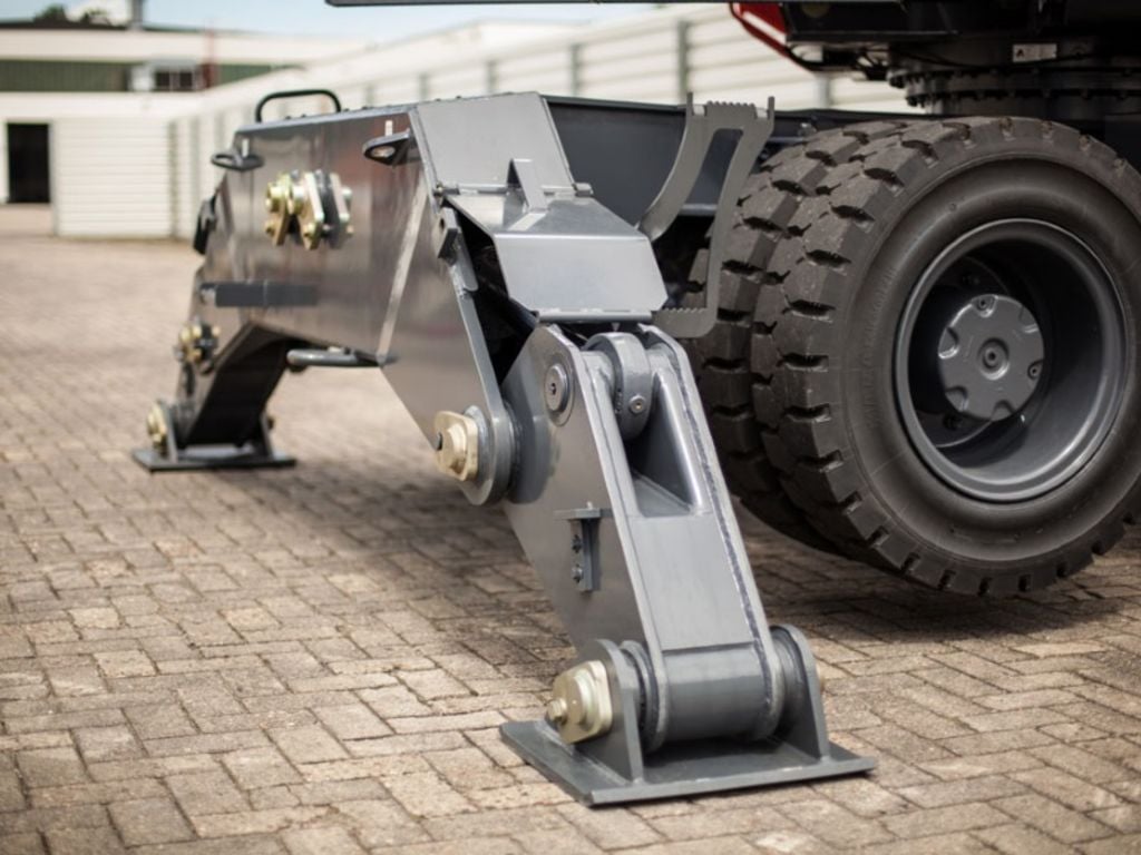 Atlas 250 MH & SMH Group & Specialized equipment solutions for ...