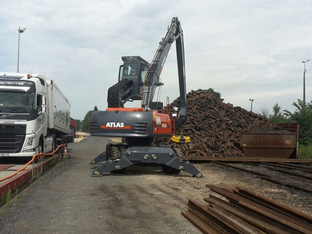 Atlas 300 MH & SMH Group & Specialized equipment solutions for ...