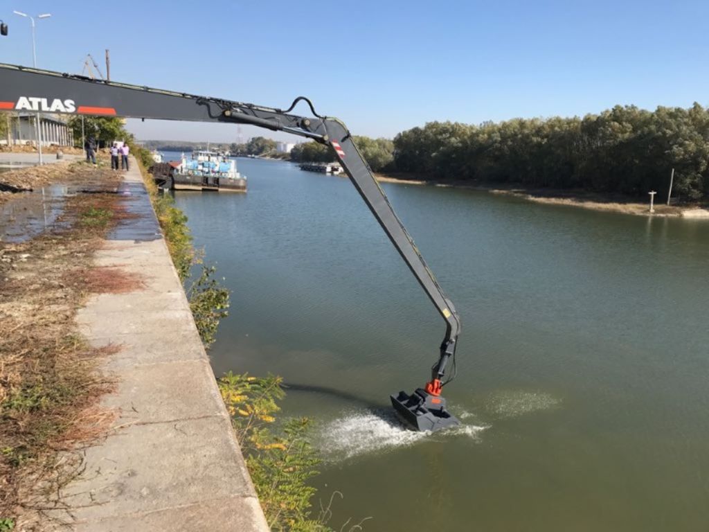 Atlas 520 MH & SMH Group & Specialized equipment solutions for ...